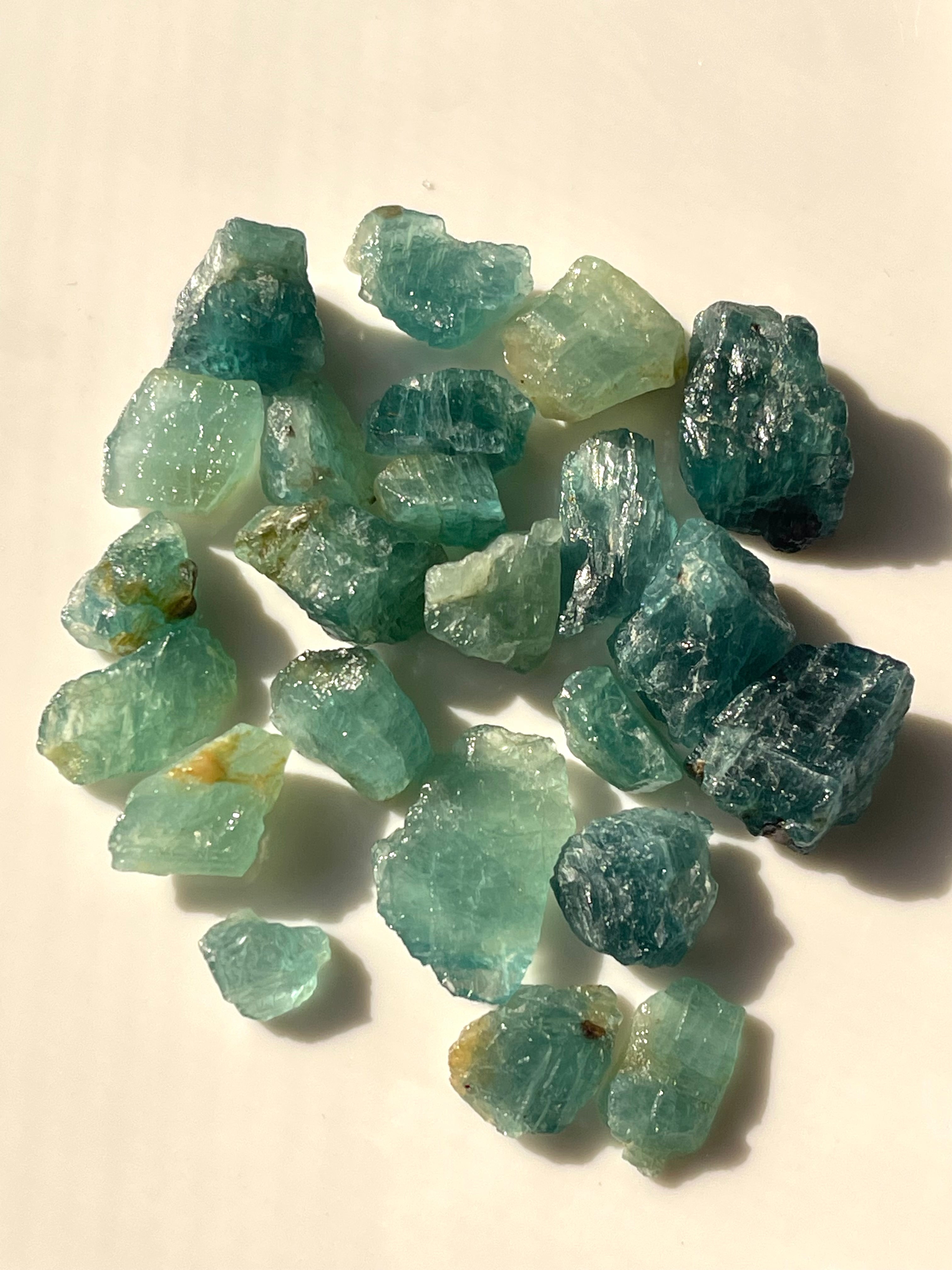 103 carats Rare Rough Grandidierite For Faceting and Cabbing ...